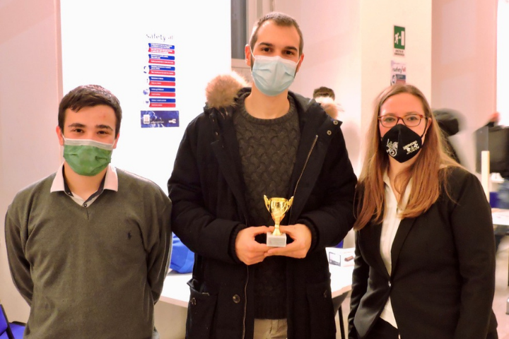 Gli studenti UniTS si sfidano sulle scacchiere in memoria di Diego ...